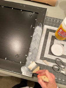 Create New Wall Art with Old Frames and Transfers! | Confessions of a ...