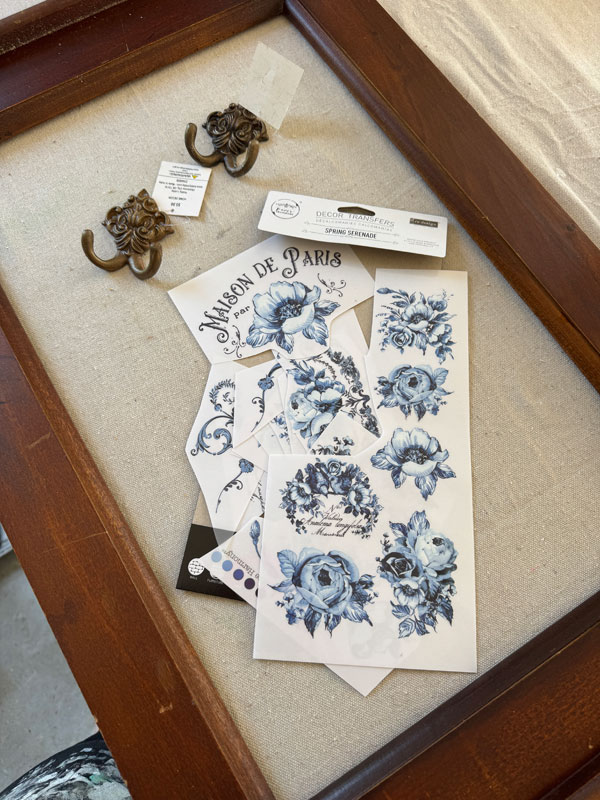 Update a Mirror with Paint and Transfers | Confessions of a Serial Do ...